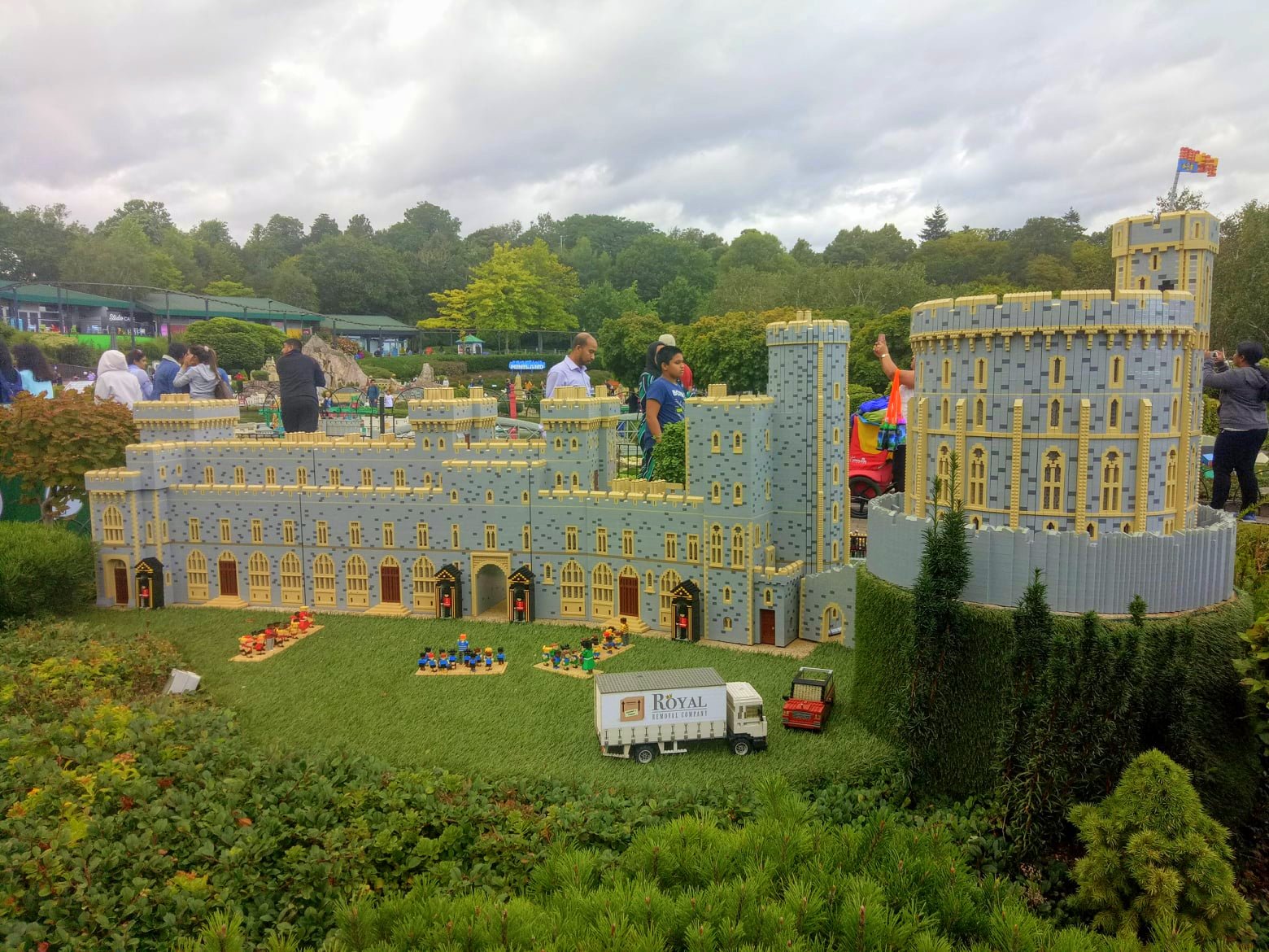 How to plan a one day trip to Legoland Windsor with kids